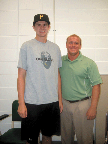 McNickle signs with St. Petersburg