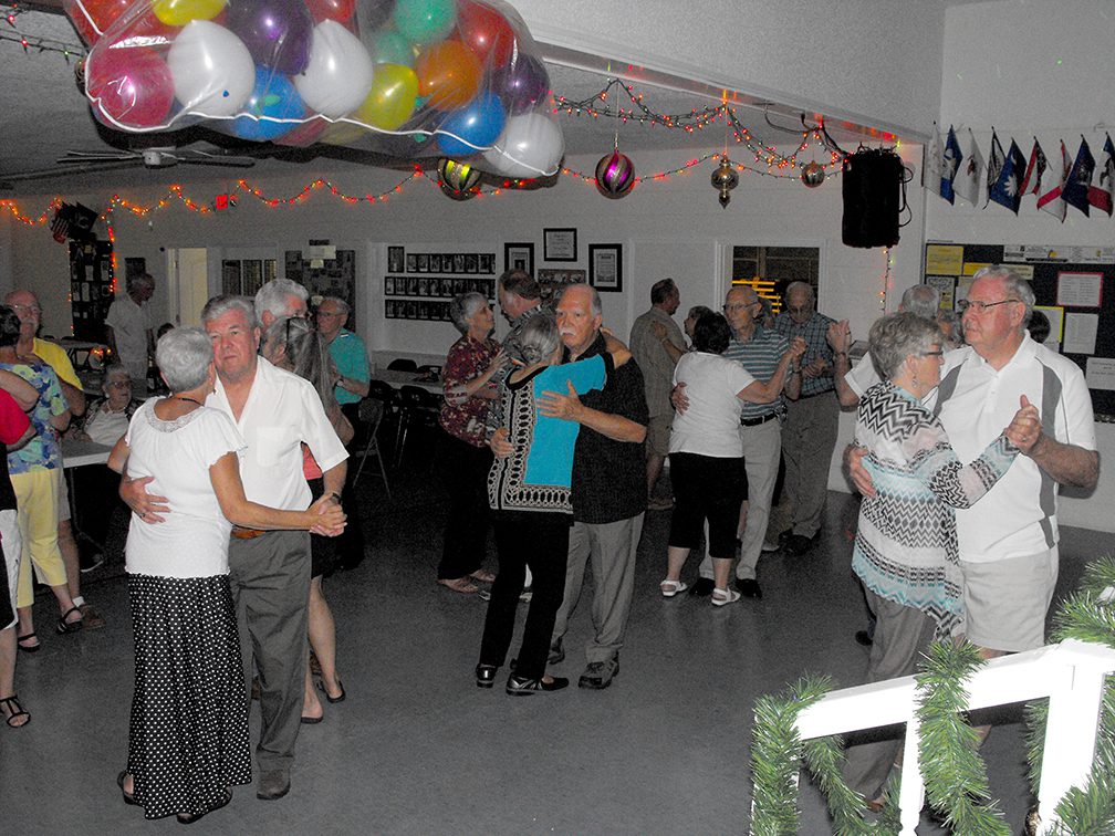 HappyDays-dancing rgb