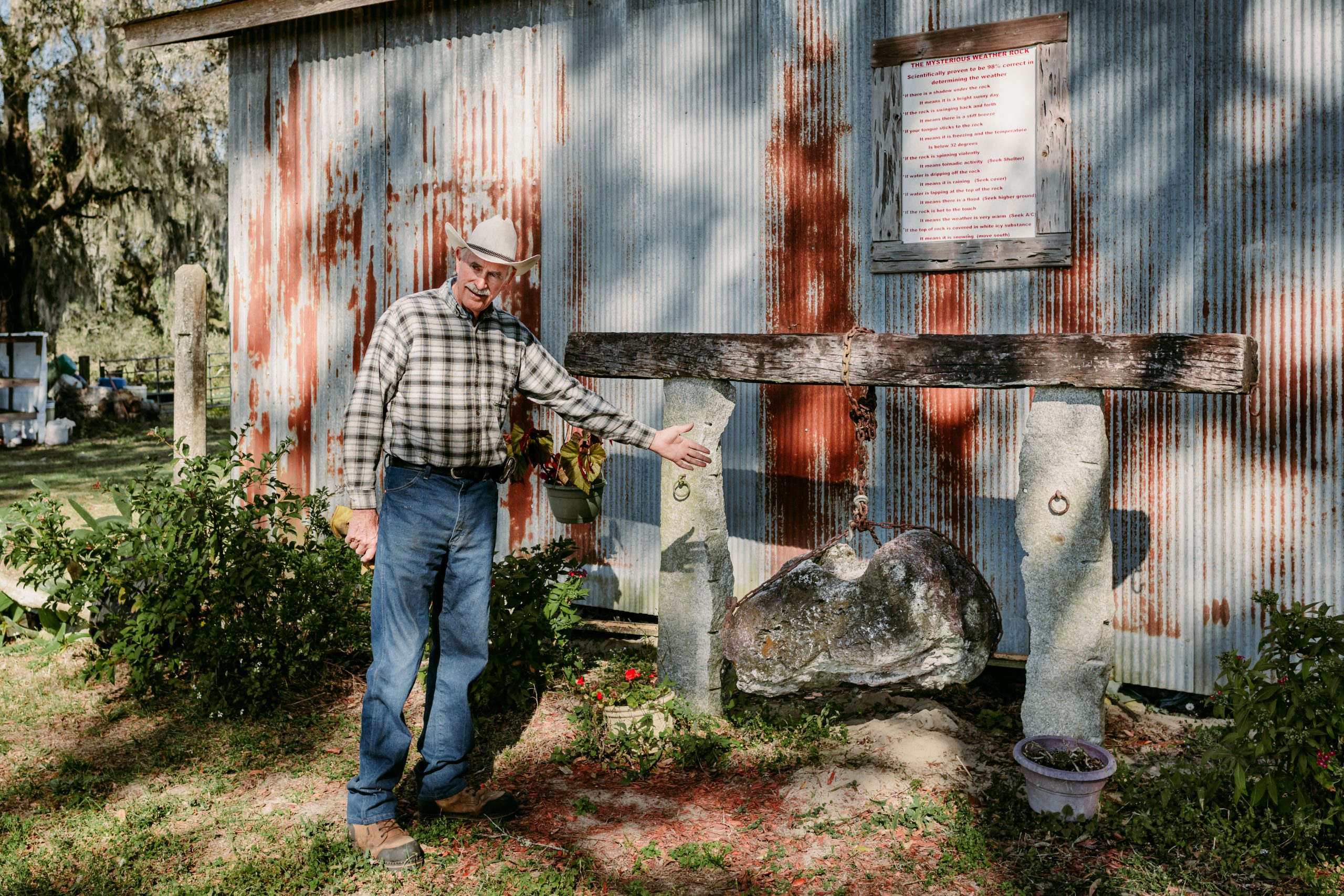 13Melton Mysterious Weather Rock