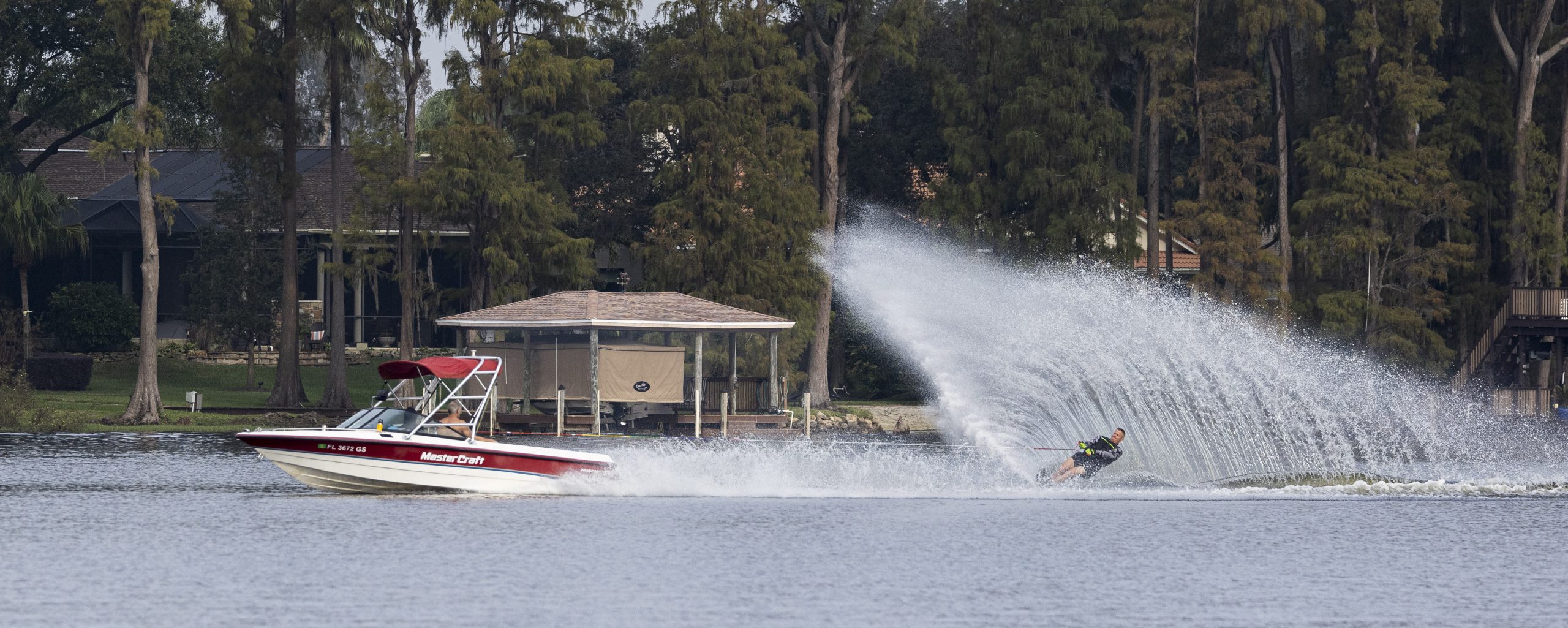 2022-11-25 – Waterskier on Lake Padgett-3871
